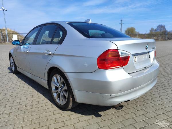 Grey BMW 320 2007 in Marijampole, with an engine capacity of 2.00 L and mileage of 296 thousand km for 1990 €, photo 6 on AUTOMOTO.COM.LV