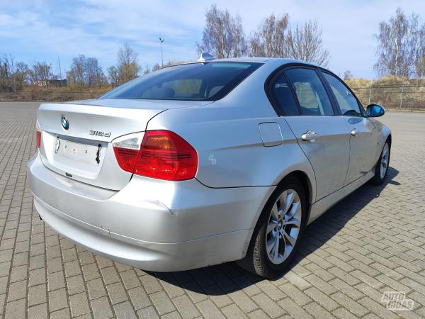 Grey BMW 320 2007 in Marijampole, with an engine capacity of 2.00 L and mileage of 296 thousand km for 1990 €, photo 7 on AUTOMOTO.COM.LV