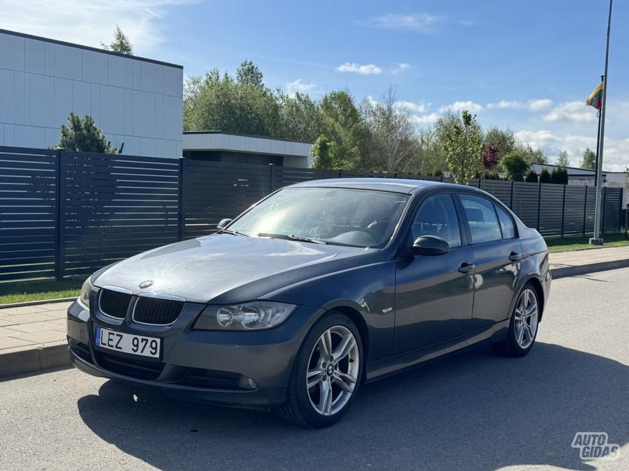 Grey BMW 320 2007 in Vilnius, with an engine capacity of 2.00 L and mileage of 203 thousand km for 2500 €, photo 5 on AUTOMOTO.COM.LV
