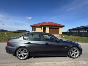 Grey BMW 320 2007 in Vilnius, with an engine capacity of 2.00 L and mileage of 203 thousand km for 2500 €, photo 9 on AUTOMOTO.COM.LV