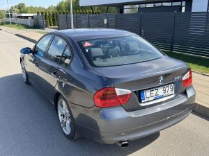 Grey BMW 320 2007 in Vilnius, with an engine capacity of 2.00 L and mileage of 203 thousand km for 2500 €, photo 11 on AUTOMOTO.COM.LV