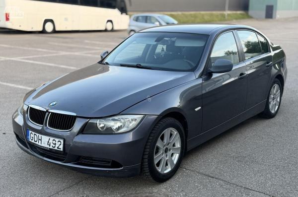 Grey BMW 320 2007 in Vilnius, with an engine capacity of 2.00 L and mileage of 318 thousand km for 2150 €, photo 6 on AUTOMOTO.COM.LV