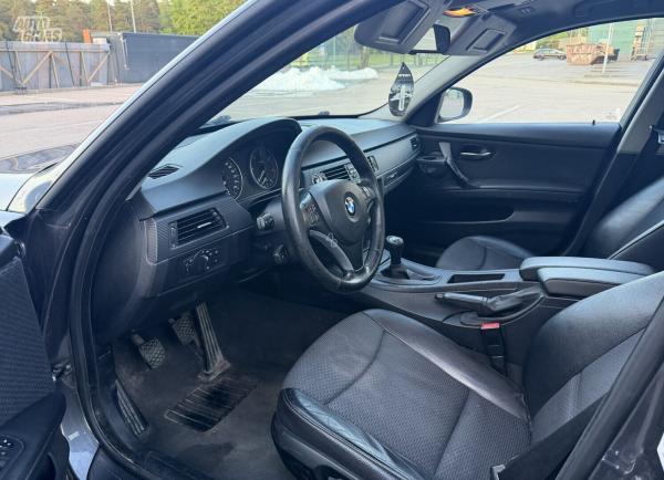 Grey BMW 320 2007 in Vilnius, with an engine capacity of 2.00 L and mileage of 318 thousand km for 2150 €, photo 7 on AUTOMOTO.COM.LV
