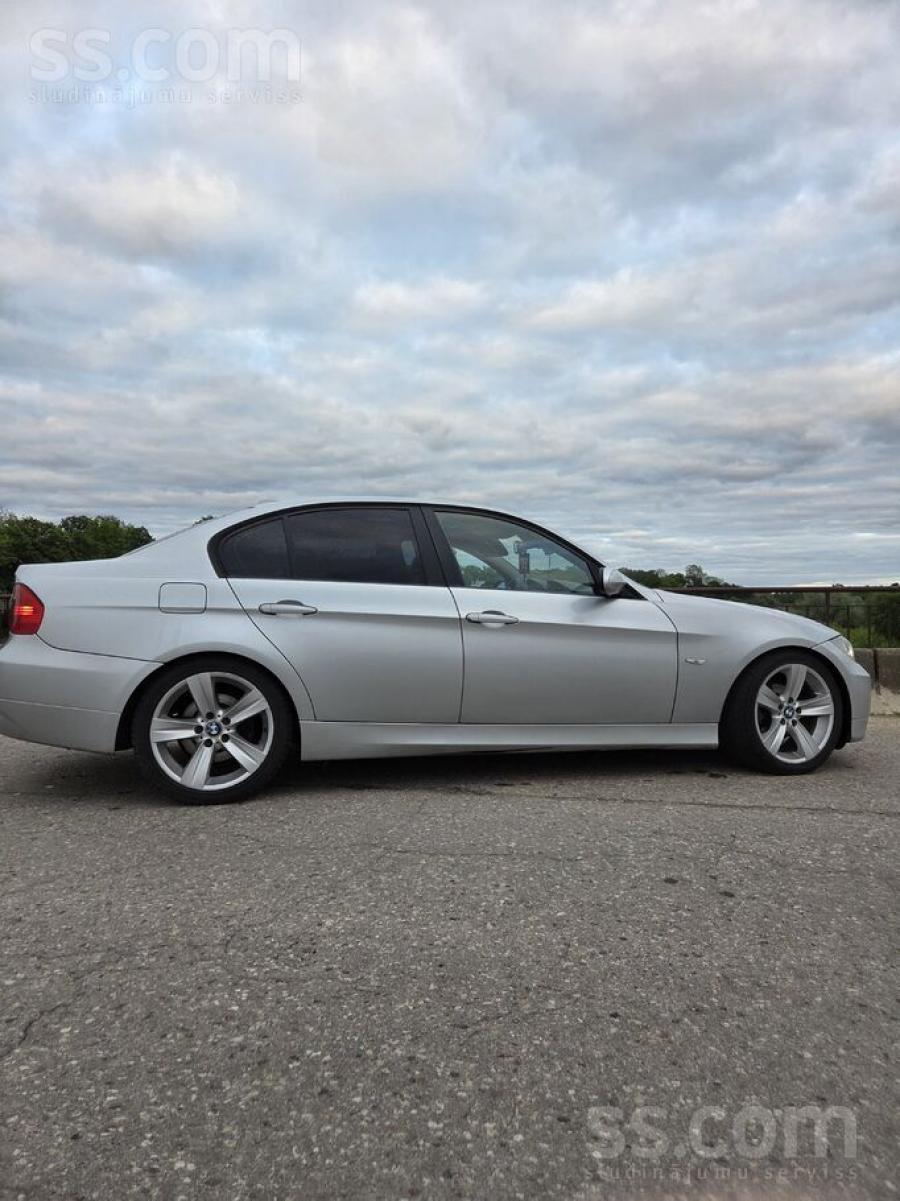 Pelēks BMW 320 2007 Jēkabpils, ar dzinēja tilpumu 2.00 L un nobraukumu 319 tūkst. km par 4000 €, foto 3 vietnē AUTOMOTO.COM.LV