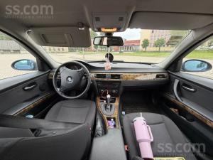 Grey BMW 320 2007 in Riga, with an engine capacity of 2.00 L and mileage of 337 thousand km for 3000 €, photo 4 on AUTOMOTO.COM.LV