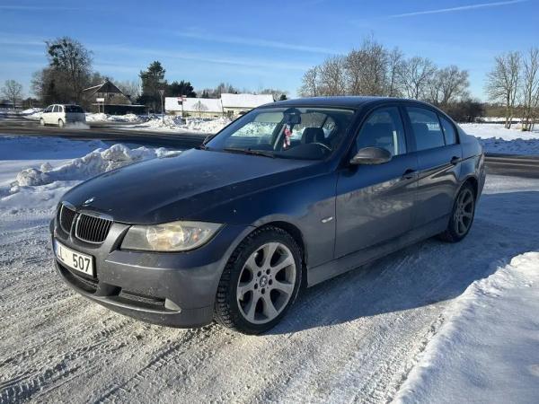 Grey BMW 320 2007 in Grobiņa, with an engine capacity of 2.00 L and mileage of 320 thousand km for 3500 €, photo 1 on AUTOMOTO.COM.LV