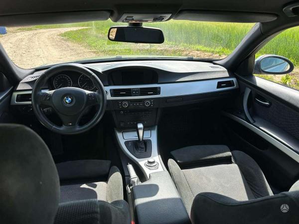 Grey BMW 320 2007 in Panevezys, with an engine capacity of 2.00 L and mileage of 247 thousand km for 4300 €, photo 6 on AUTOMOTO.COM.LV