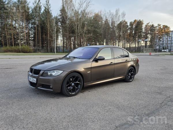 Grey BMW 320 2007 in Riga, with an engine capacity of 2.00 L and mileage of 231 thousand km for 3800 €, photo 1 on AUTOMOTO.COM.LV