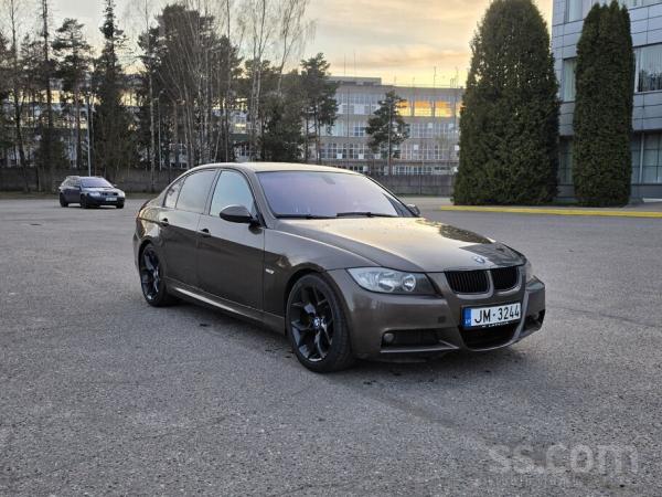 Grey BMW 320 2007 in Riga, with an engine capacity of 2.00 L and mileage of 231 thousand km for 3800 €, photo 2 on AUTOMOTO.COM.LV