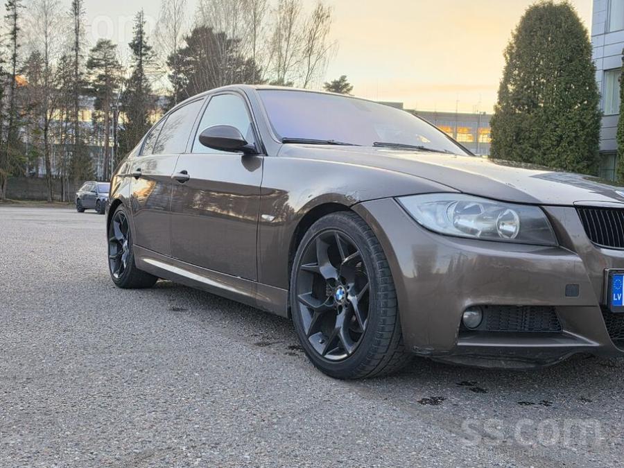 Pelēks BMW 320 2007 Rīga, ar dzinēja tilpumu 2.00 L un nobraukumu 231 tūkst. km par 3800 €, foto 13 vietnē AUTOMOTO.COM.LV