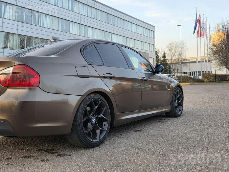 Pelēks BMW 320 2007 Rīga, ar dzinēja tilpumu 2.00 L un nobraukumu 231 tūkst. km par 3800 €, foto 14 vietnē AUTOMOTO.COM.LV
