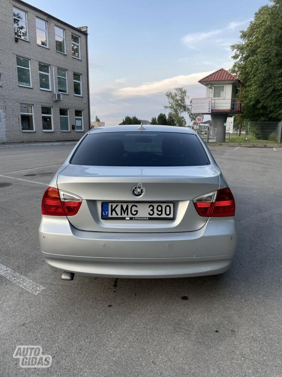 Grey BMW 320 2007 in Vilkaviskis, with an engine capacity of 2.00 L and mileage of 321 thousand km for 3250 €, photo 13 on AUTOMOTO.COM.LV