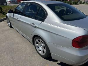 Grey BMW 320 2007 in Vilnius, with an engine capacity of 2.00 L and mileage of 328 thousand km for 2300 €, photo 7 on AUTOMOTO.COM.LV