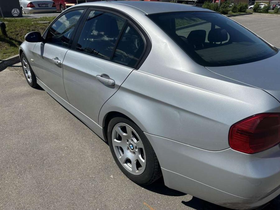 Grey BMW 320 2007 in Vilnius, with an engine capacity of 2.00 L and mileage of 328 thousand km for 2300 €, photo 7 on AUTOMOTO.COM.LV