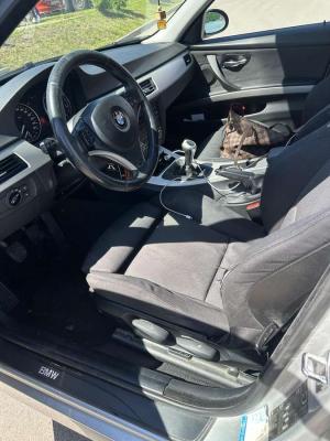 Grey BMW 320 2007 in Vilnius, with an engine capacity of 2.00 L and mileage of 328 thousand km for 2300 €, photo 13 on AUTOMOTO.COM.LV