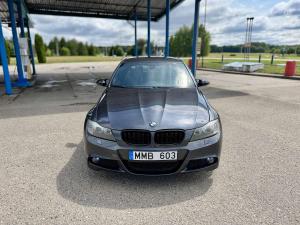 Pelēks BMW 320 2007 Kauņa, ar dzinēja tilpumu 2.00 L un nobraukumu 318 tūkst. km par 5000 €, foto 3 vietnē AUTOMOTO.COM.LV