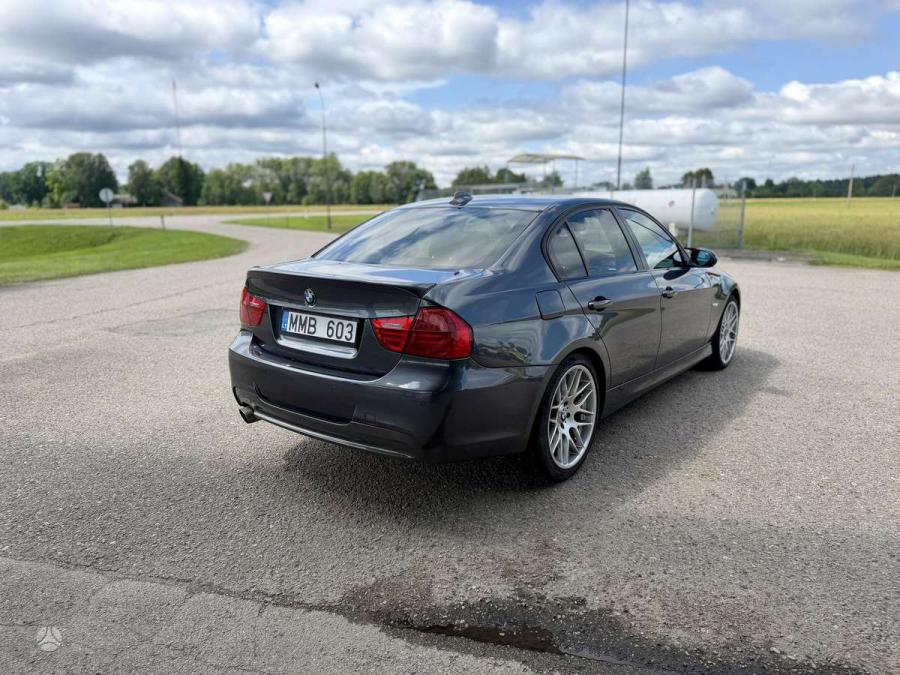 Pelēks BMW 320 2007 Kauņa, ar dzinēja tilpumu 2.00 L un nobraukumu 318 tūkst. km par 5000 €, foto 6 vietnē AUTOMOTO.COM.LV