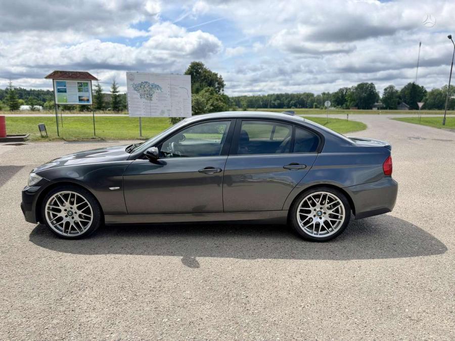 Pelēks BMW 320 2007 Kauņa, ar dzinēja tilpumu 2.00 L un nobraukumu 318 tūkst. km par 5000 €, foto 9 vietnē AUTOMOTO.COM.LV