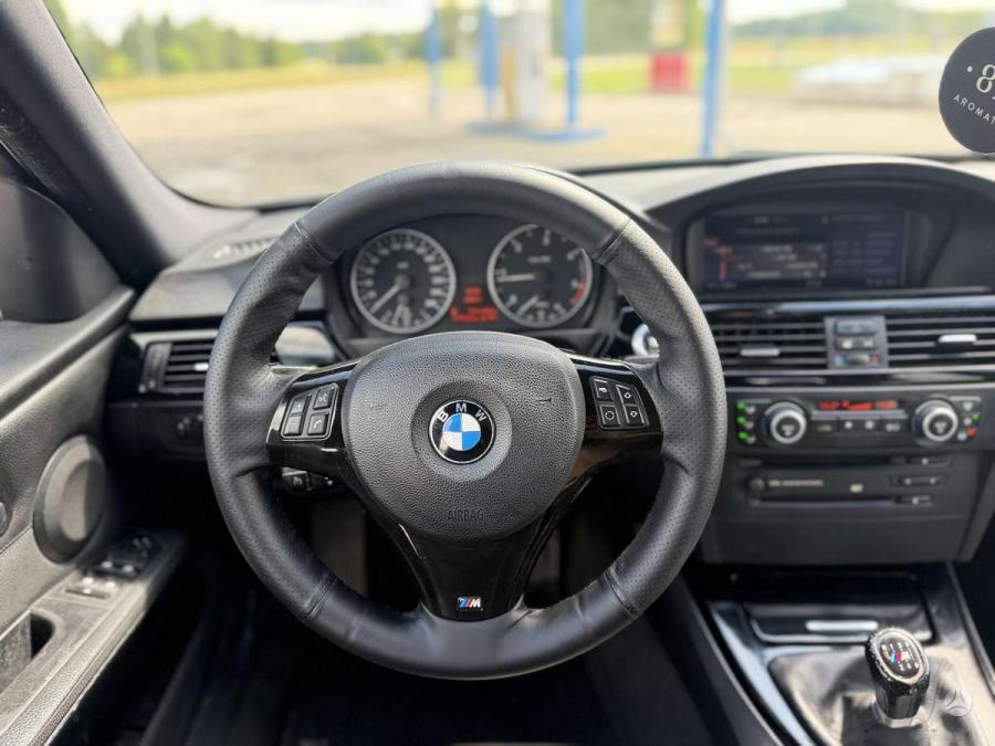 Pelēks BMW 320 2007 Kauņa, ar dzinēja tilpumu 2.00 L un nobraukumu 318 tūkst. km par 5000 €, foto 16 vietnē AUTOMOTO.COM.LV