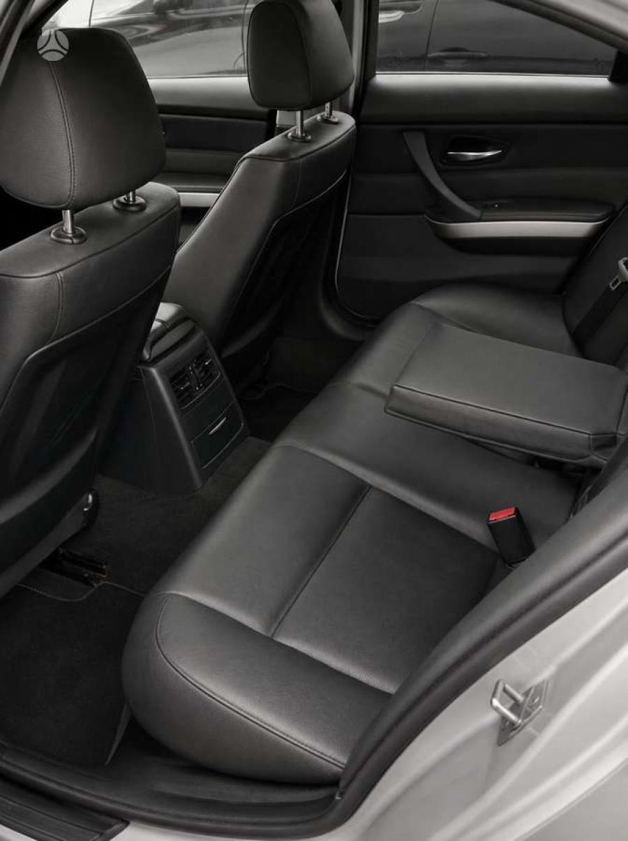 Pelēks BMW 320 2007 Viļņa, ar dzinēja tilpumu 2.00 L un nobraukumu 233 tūkst. km par 4250 €, foto 15 vietnē AUTOMOTO.COM.LV