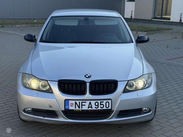 Grey BMW 320 2007 in Vilnius, with an engine capacity of 2.00 L and mileage of 350 thousand km for 2000 €, photo 4 on AUTOMOTO.COM.LV