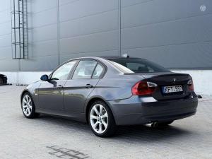 Pelēks BMW 320 2007 Viļņa, ar dzinēja tilpumu 2.00 L un nobraukumu 407 tūkst. km par 4700 €, foto 5 vietnē AUTOMOTO.COM.LV