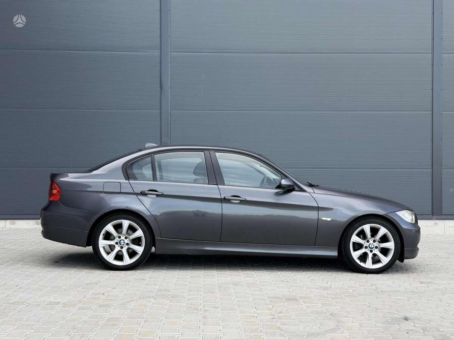 Pelēks BMW 320 2007 Viļņa, ar dzinēja tilpumu 2.00 L un nobraukumu 407 tūkst. km par 4700 €, foto 7 vietnē AUTOMOTO.COM.LV