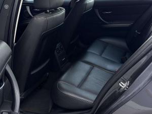Pelēks BMW 320 2007 Viļņa, ar dzinēja tilpumu 2.00 L un nobraukumu 407 tūkst. km par 4700 €, foto 11 vietnē AUTOMOTO.COM.LV