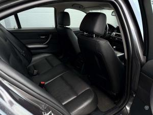 Pelēks BMW 320 2007 Viļņa, ar dzinēja tilpumu 2.00 L un nobraukumu 407 tūkst. km par 4700 €, foto 12 vietnē AUTOMOTO.COM.LV
