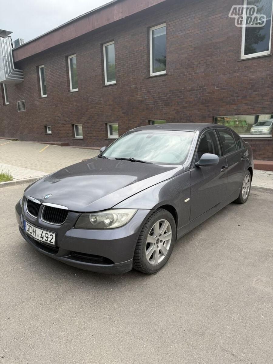 Pelēks BMW 320 2007 Viļņa, ar dzinēja tilpumu 2.00 L un nobraukumu 319 tūkst. km par 2190 €, foto 1 vietnē AUTOMOTO.COM.LV