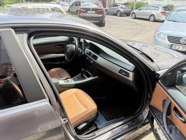 Grey BMW 320 2007 in Riga, with an engine capacity of 2.00 L and mileage of 279 thousand km for 4200 €, photo 2 on AUTOMOTO.COM.LV