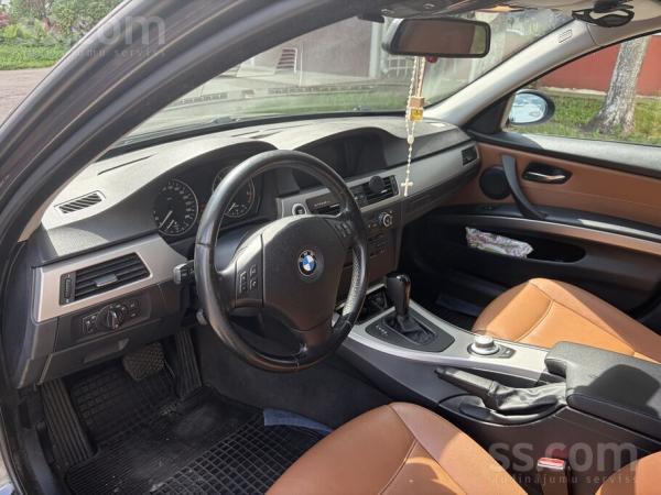 Grey BMW 320 2007 in Riga, with an engine capacity of 2.00 L and mileage of 279 thousand km for 4200 €, photo 8 on AUTOMOTO.COM.LV