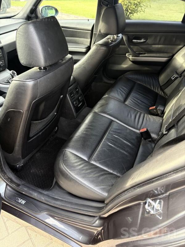 Grey BMW 320 2007 in Riga, with an engine capacity of 2.00 L and mileage of 325 thousand km for 5500 €, photo 6 on AUTOMOTO.COM.LV