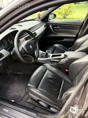 Grey BMW 320 2007 in Riga, with an engine capacity of 2.00 L and mileage of 325 thousand km for 5500 €, photo 8 on AUTOMOTO.COM.LV