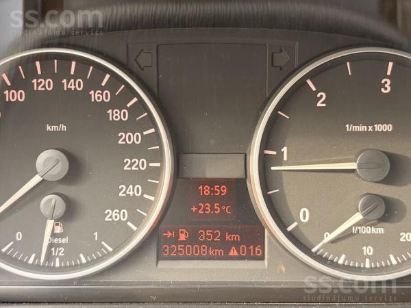 Grey BMW 320 2007 in Riga, with an engine capacity of 2.00 L and mileage of 325 thousand km for 5500 €, photo 9 on AUTOMOTO.COM.LV
