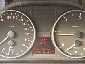 Grey BMW 320 2007 in Riga, with an engine capacity of 2.00 L and mileage of 325 thousand km for 5500 €, photo 10 on AUTOMOTO.COM.LV