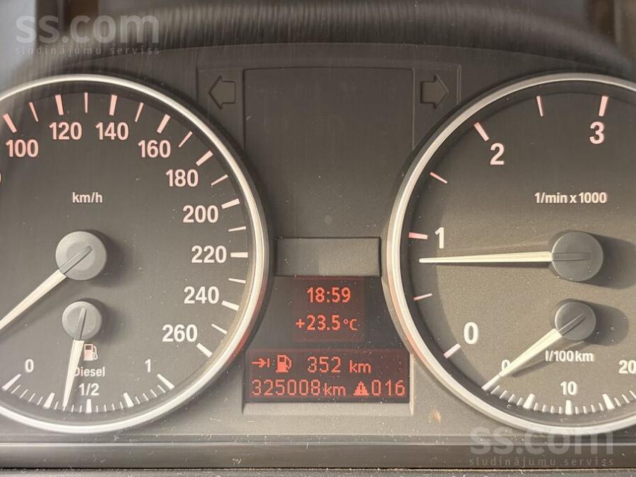 Grey BMW 320 2007 in Riga, with an engine capacity of 2.00 L and mileage of 325 thousand km for 5500 €, photo 10 on AUTOMOTO.COM.LV