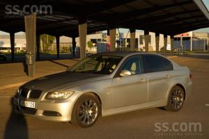 Grey BMW 320 2007 in Riga, with an engine capacity of 2.00 L and mileage of 294 thousand km for 3500 €, photo 4 on AUTOMOTO.COM.LV
