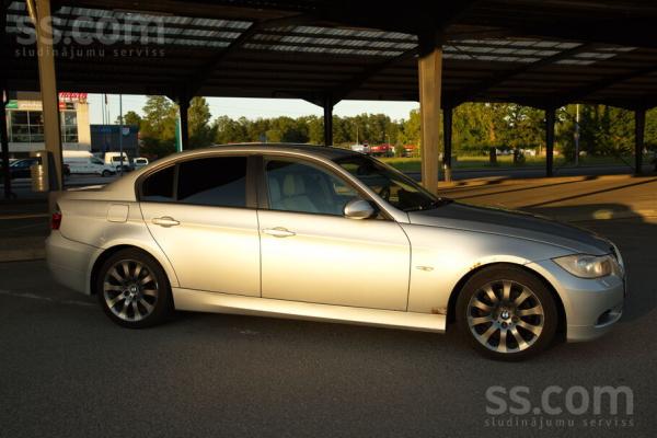 Grey BMW 320 2007 in Riga, with an engine capacity of 2.00 L and mileage of 294 thousand km for 3500 €, photo 4 on AUTOMOTO.COM.LV