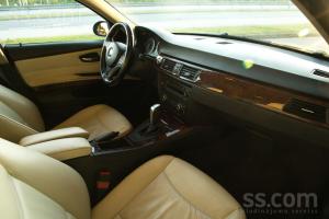Grey BMW 320 2007 in Riga, with an engine capacity of 2.00 L and mileage of 294 thousand km for 3500 €, photo 6 on AUTOMOTO.COM.LV