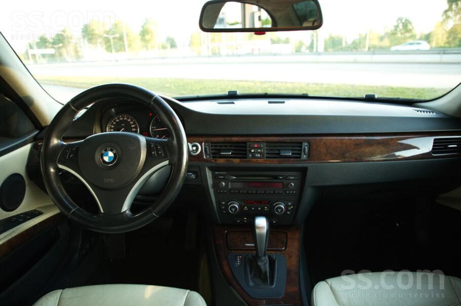 Grey BMW 320 2007 in Riga, with an engine capacity of 2.00 L and mileage of 294 thousand km for 3500 €, photo 16 on AUTOMOTO.COM.LV
