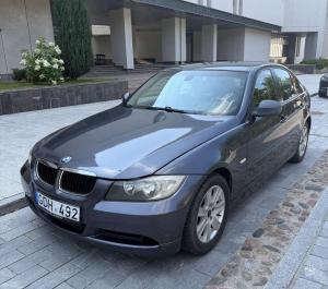 Grey BMW 320 2007 in Vilnius, with an engine capacity of 2.00 L and mileage of 319 thousand km for 1999 €, photo  on AUTOMOTO.COM.LV