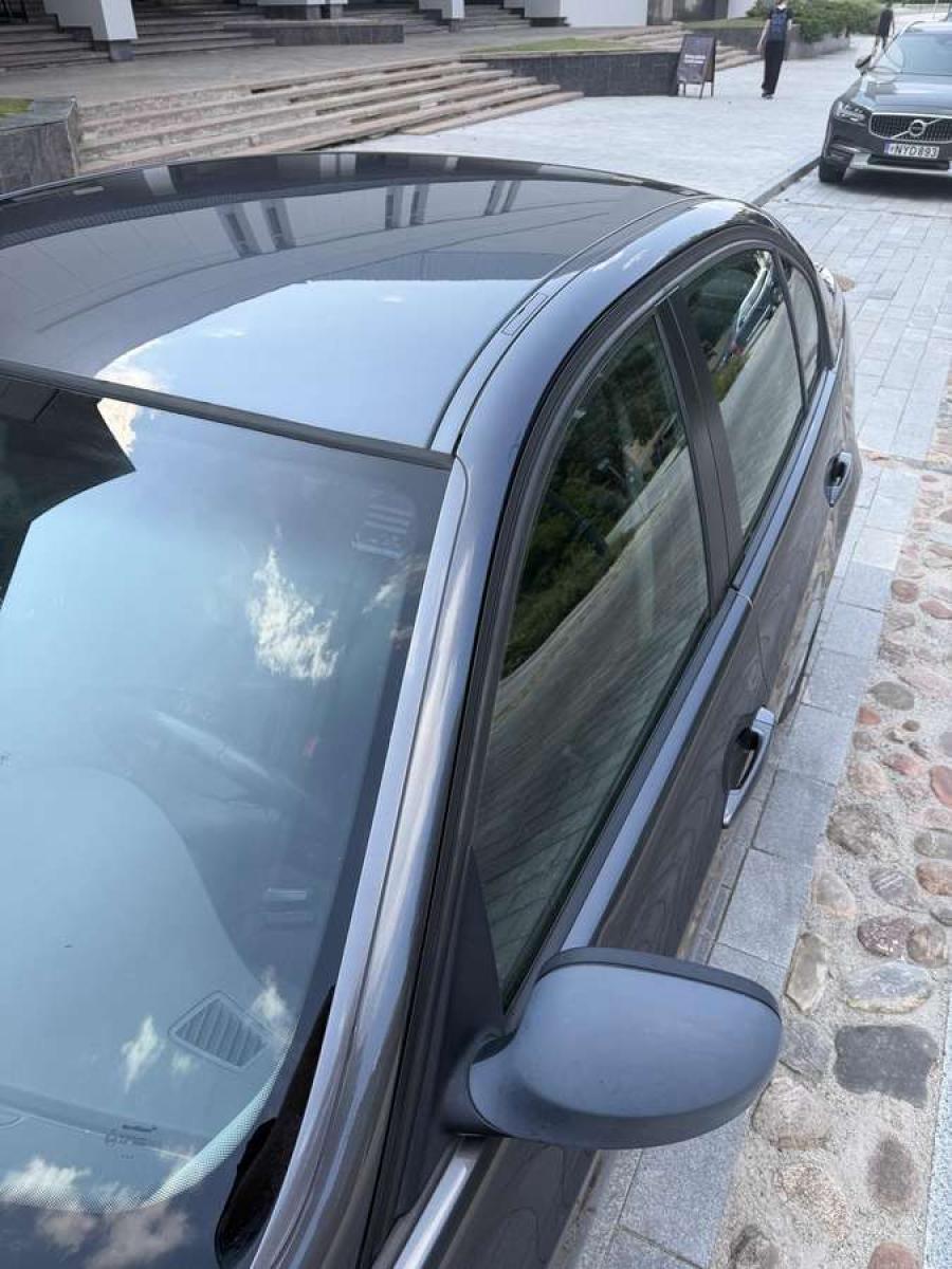 Grey BMW 320 2007 in Vilnius, with an engine capacity of 2.00 L and mileage of 319 thousand km for 1999 €, photo 8 on AUTOMOTO.COM.LV