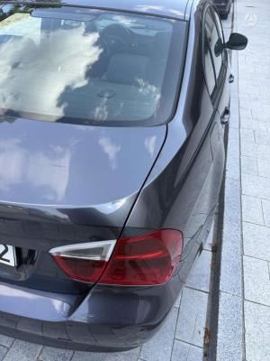 Grey BMW 320 2007 in Vilnius, with an engine capacity of 2.00 L and mileage of 319 thousand km for 1999 €, photo 10 on AUTOMOTO.COM.LV