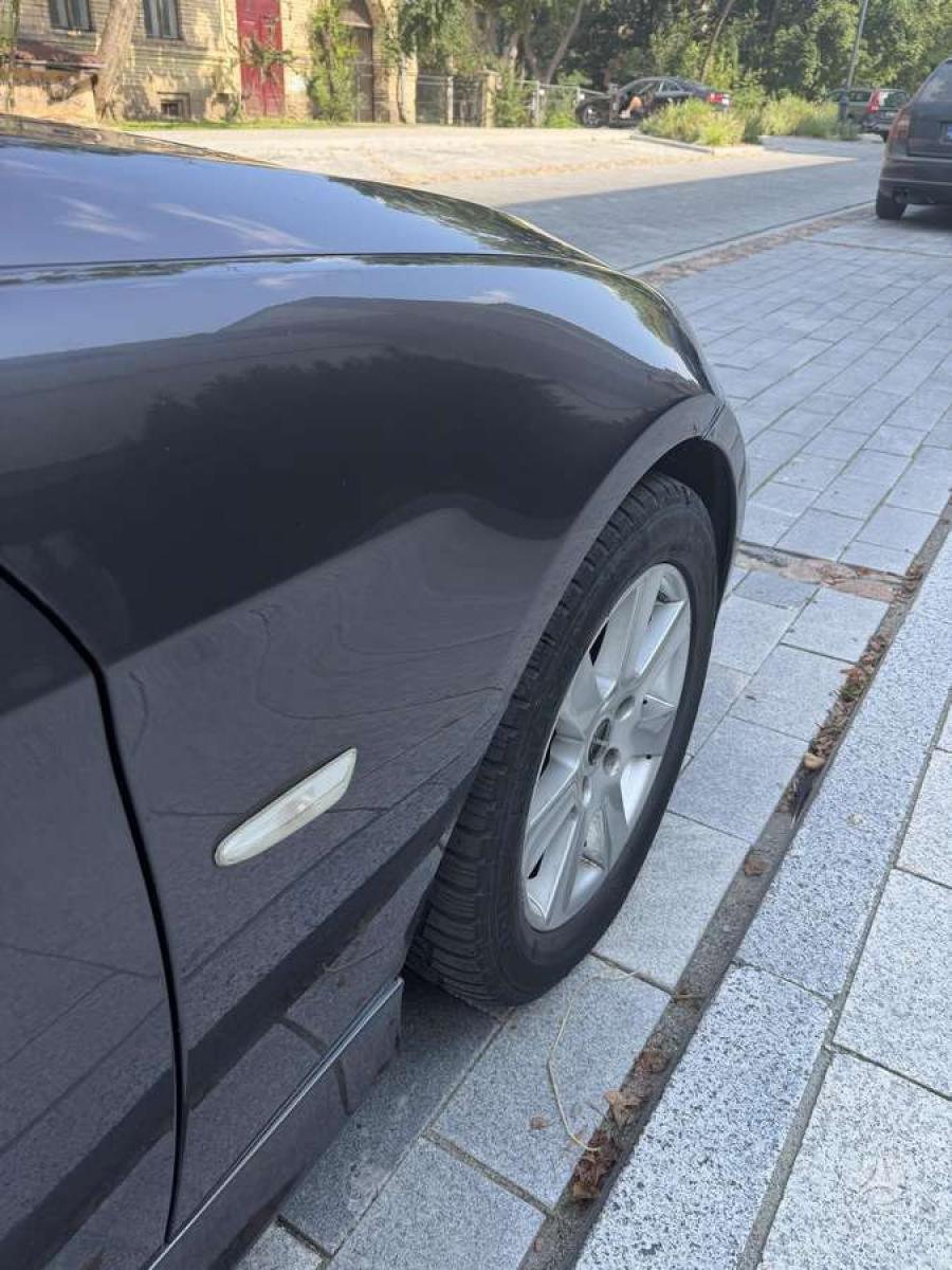 Grey BMW 320 2007 in Vilnius, with an engine capacity of 2.00 L and mileage of 319 thousand km for 1999 €, photo 12 on AUTOMOTO.COM.LV