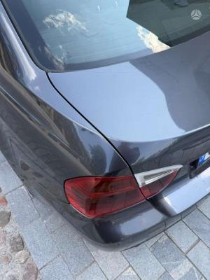 Grey BMW 320 2007 in Vilnius, with an engine capacity of 2.00 L and mileage of 319 thousand km for 1999 €, photo 13 on AUTOMOTO.COM.LV