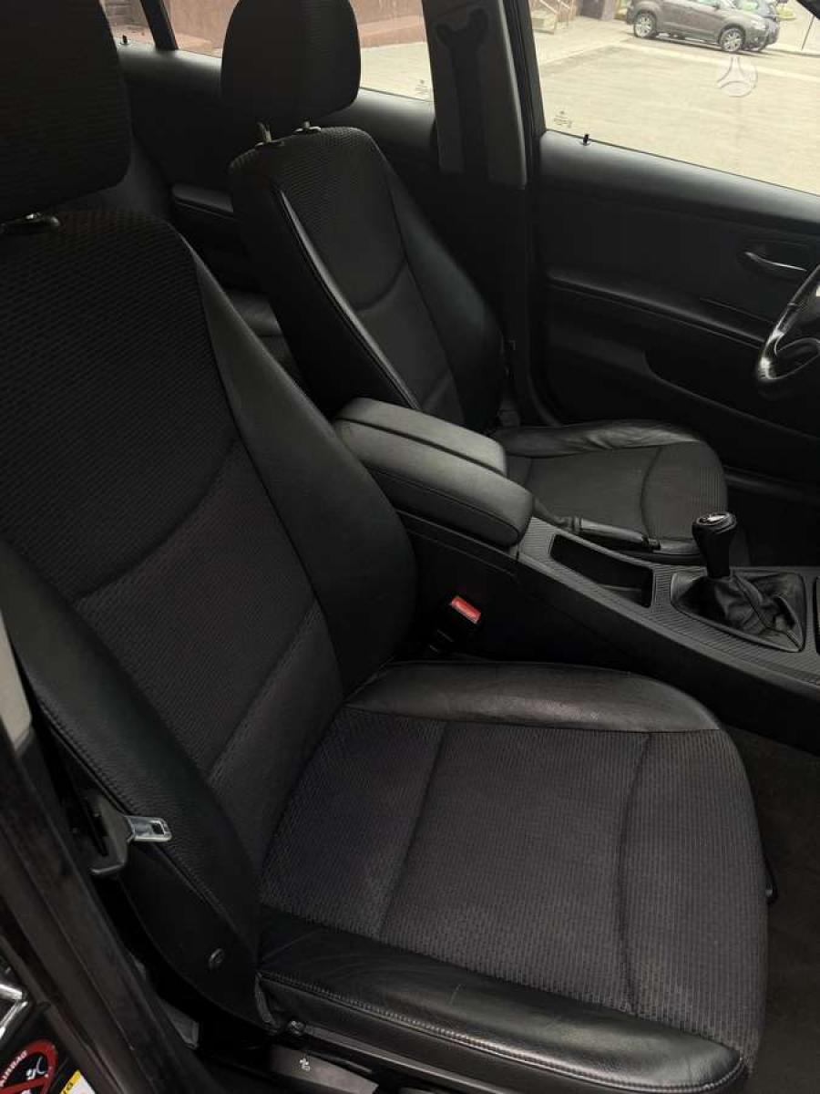 Grey BMW 320 2007 in Vilnius, with an engine capacity of 2.00 L and mileage of 319 thousand km for 1999 €, photo 18 on AUTOMOTO.COM.LV