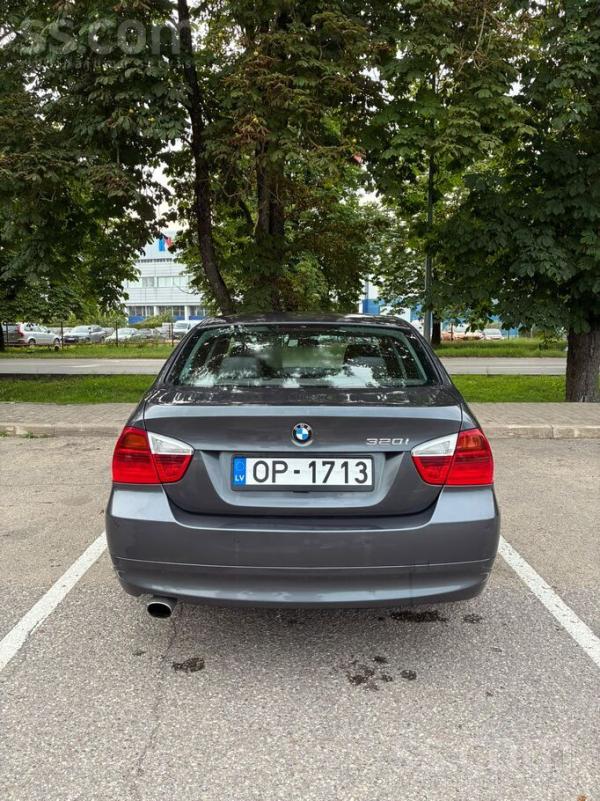 Pelēks BMW 320 2007 Rīga, ar dzinēja tilpumu 2.00 L un nobraukumu 299 tūkst. km par 4900 €, foto 4 vietnē AUTOMOTO.COM.LV