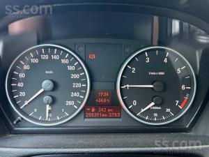 Grey BMW 320 2007 in Riga, with an engine capacity of 2.00 L and mileage of 299 thousand km for 4900 €, photo 13 on AUTOMOTO.COM.LV