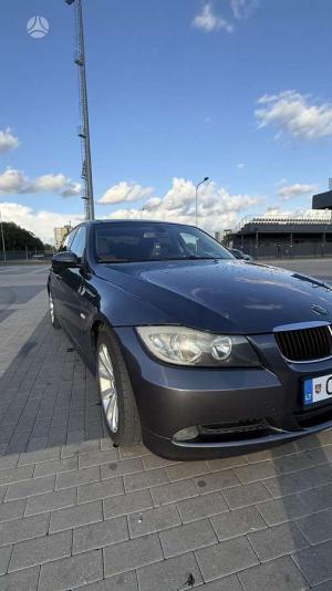 Grey BMW 320 2007 in Jonava, with an engine capacity of 2.00 L and mileage of 277 thousand km for 4000 €, photo 6 on AUTOMOTO.COM.LV